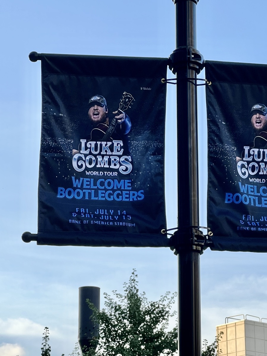 Lainey Wilson Concert & Tour History (Updated for 2025) | Concert Archives