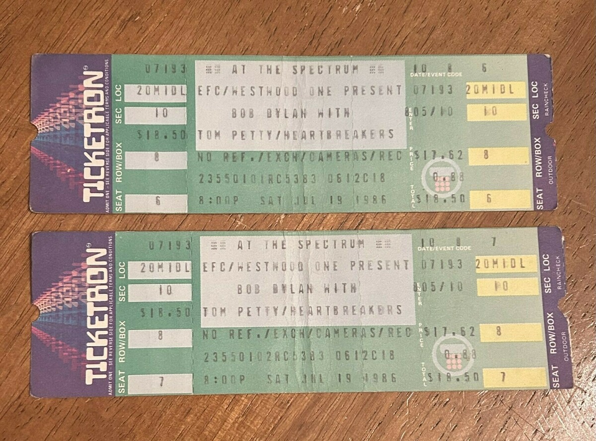 Concert History of The Spectrum Philadelphia, Pennsylvania, United ...