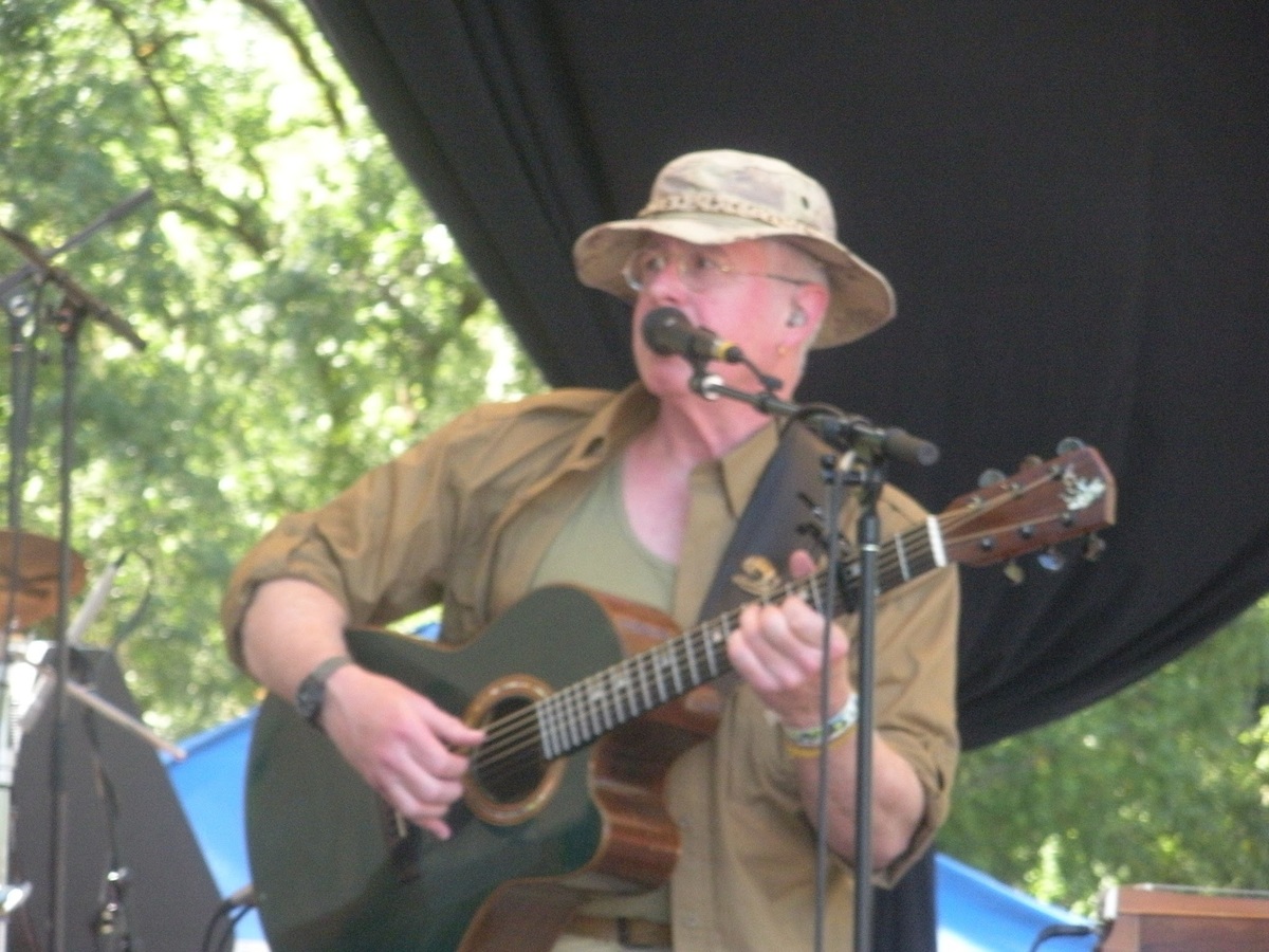 Todd Snider and Great American Taxi Concert Photos | Concert Archives
