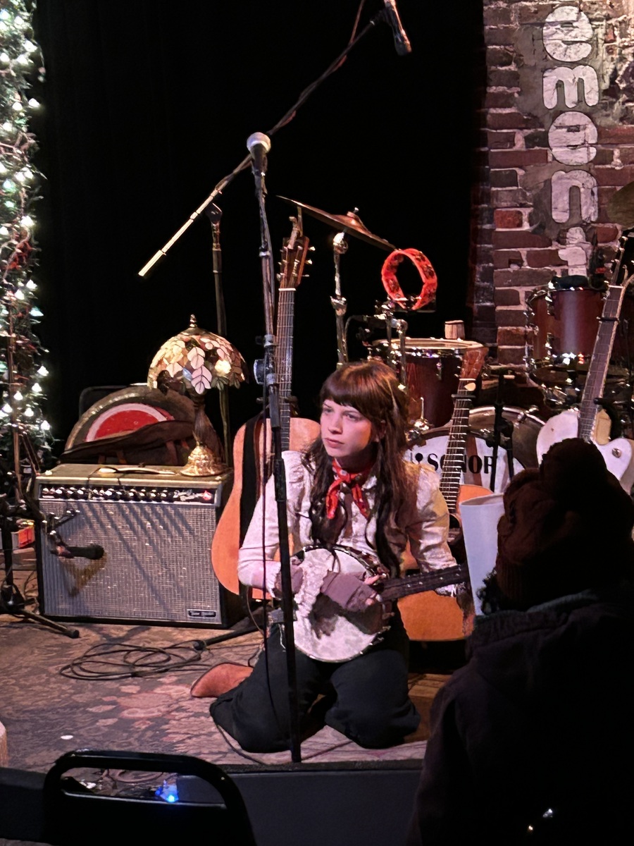 Angela Autumn Concert & Tour History (Updated for 2026) | Concert Archives