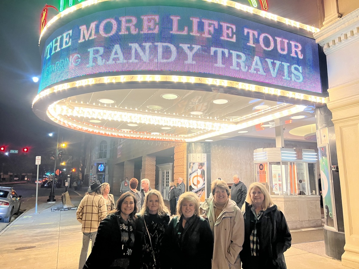 Randy Travis Concert & Tour History (Updated for 2025) | Concert Archives