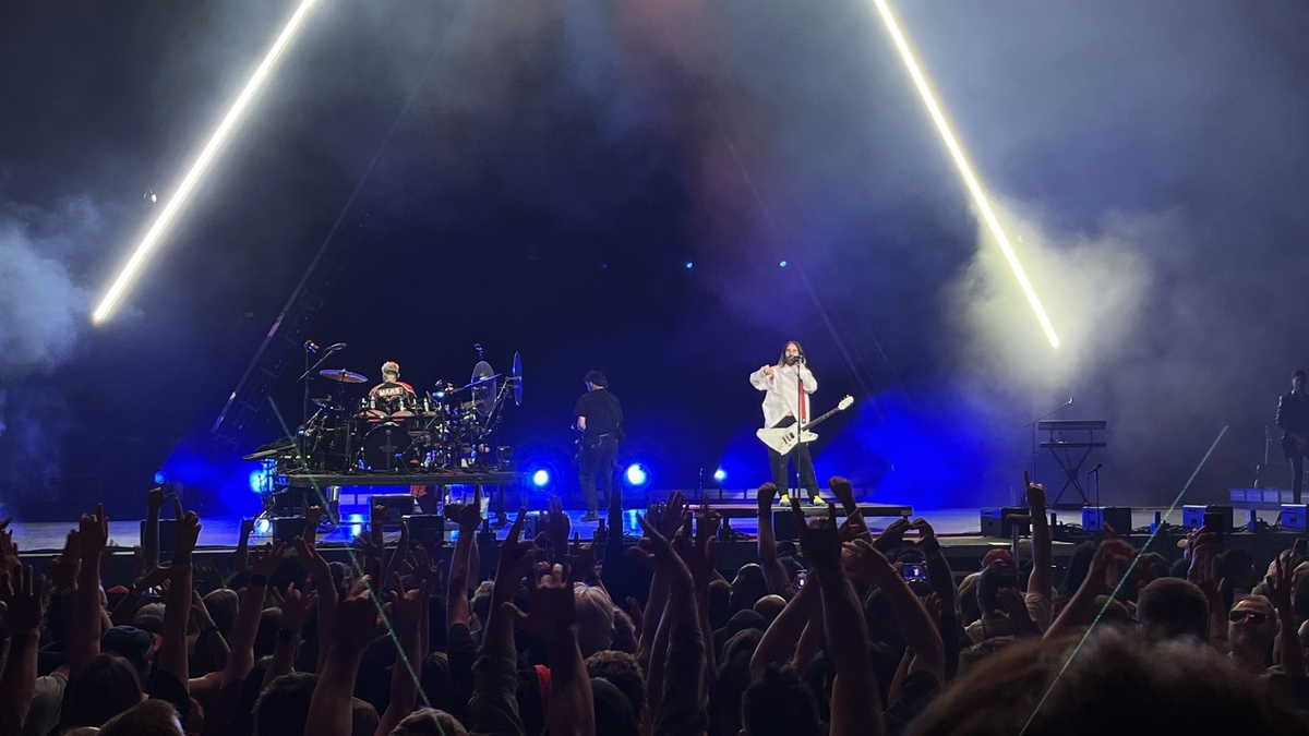 Poppy Concert & Tour History (Updated for 2025) | Concert Archives