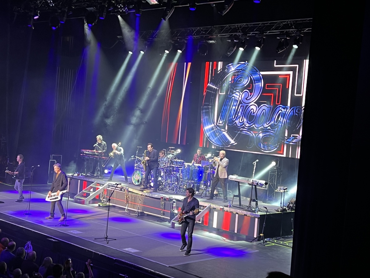 Chicago Concert & Tour History (Updated for 2025) | Concert Archives