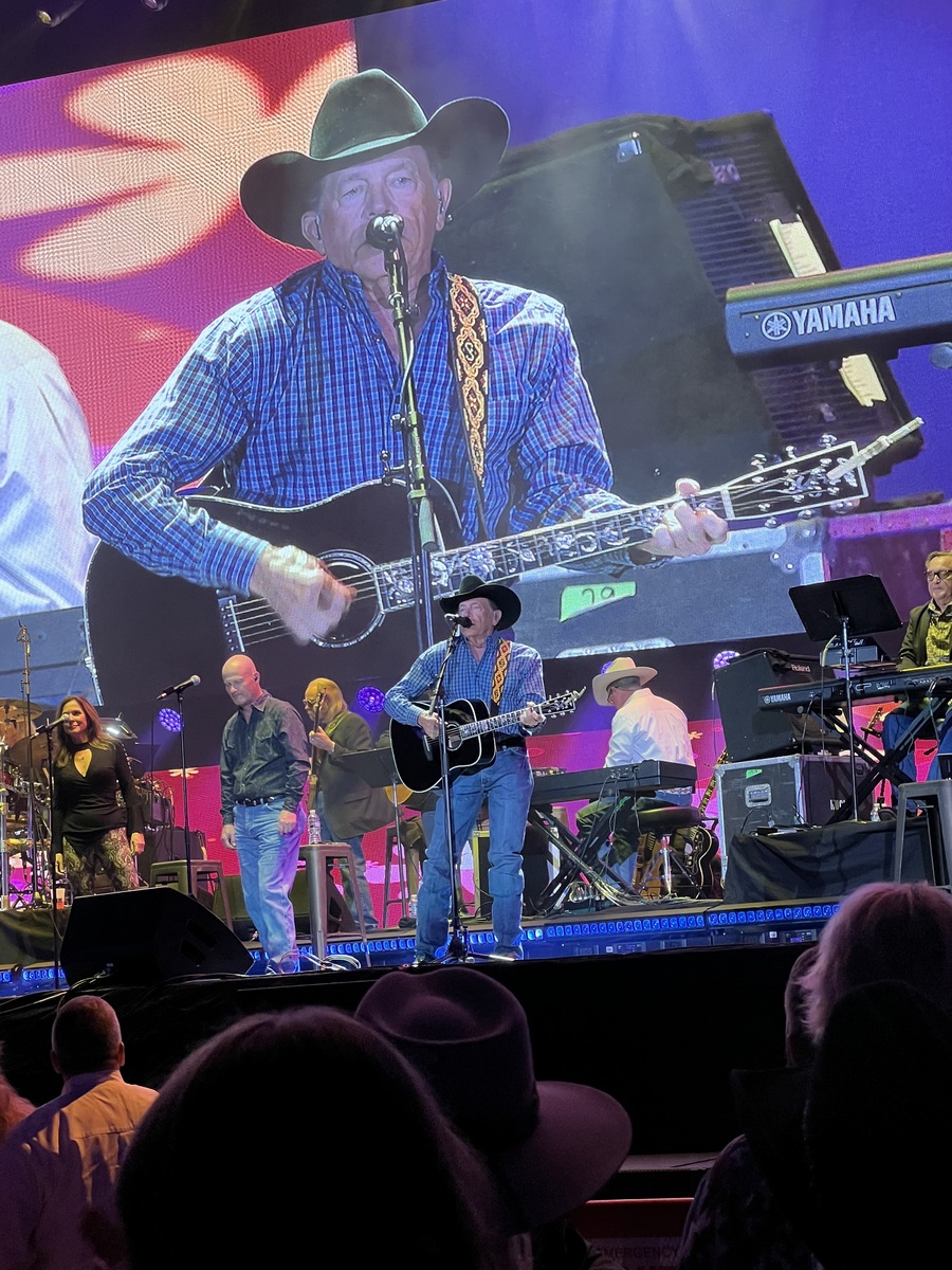 George Strait Concert & Tour History (Updated for 2025) | Concert Archives