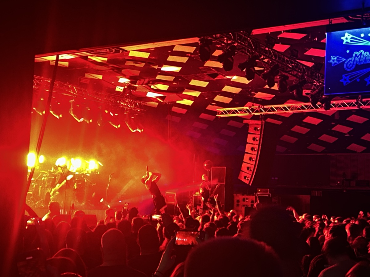 Currents Concert & Tour History (Updated for 2025) | Concert Archives