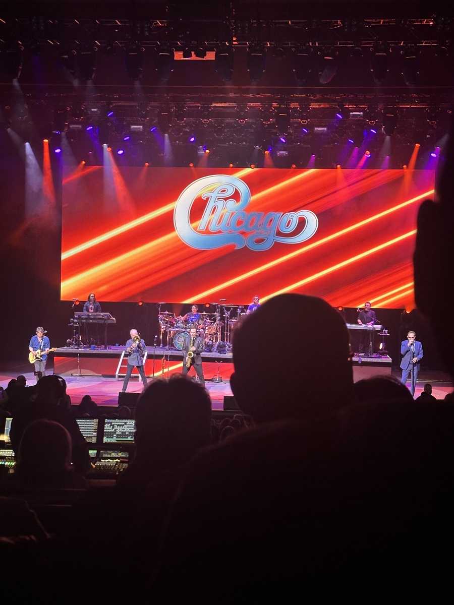 Chicago Concert & Tour History (Updated for 2025) | Concert Archives