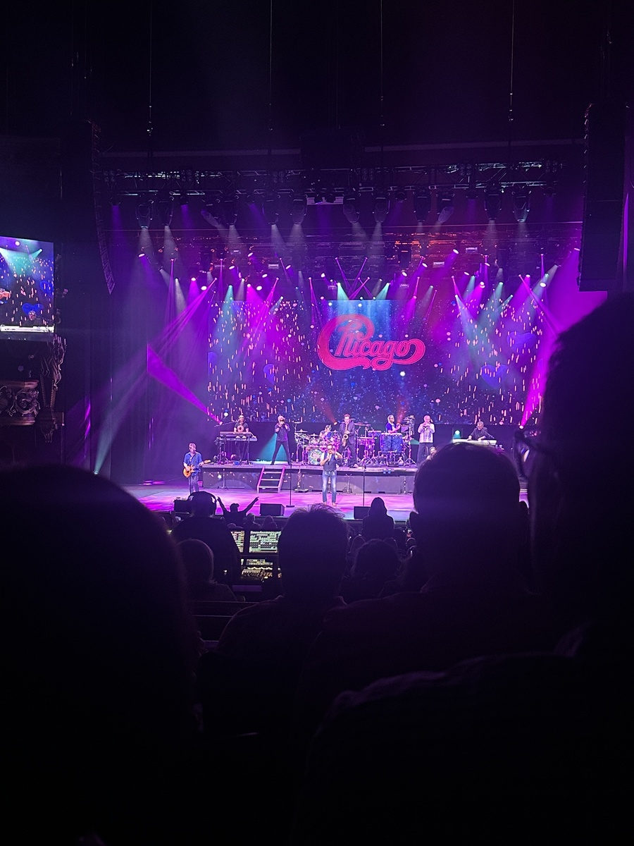 Chicago Concert & Tour History (Updated for 2025) | Concert Archives