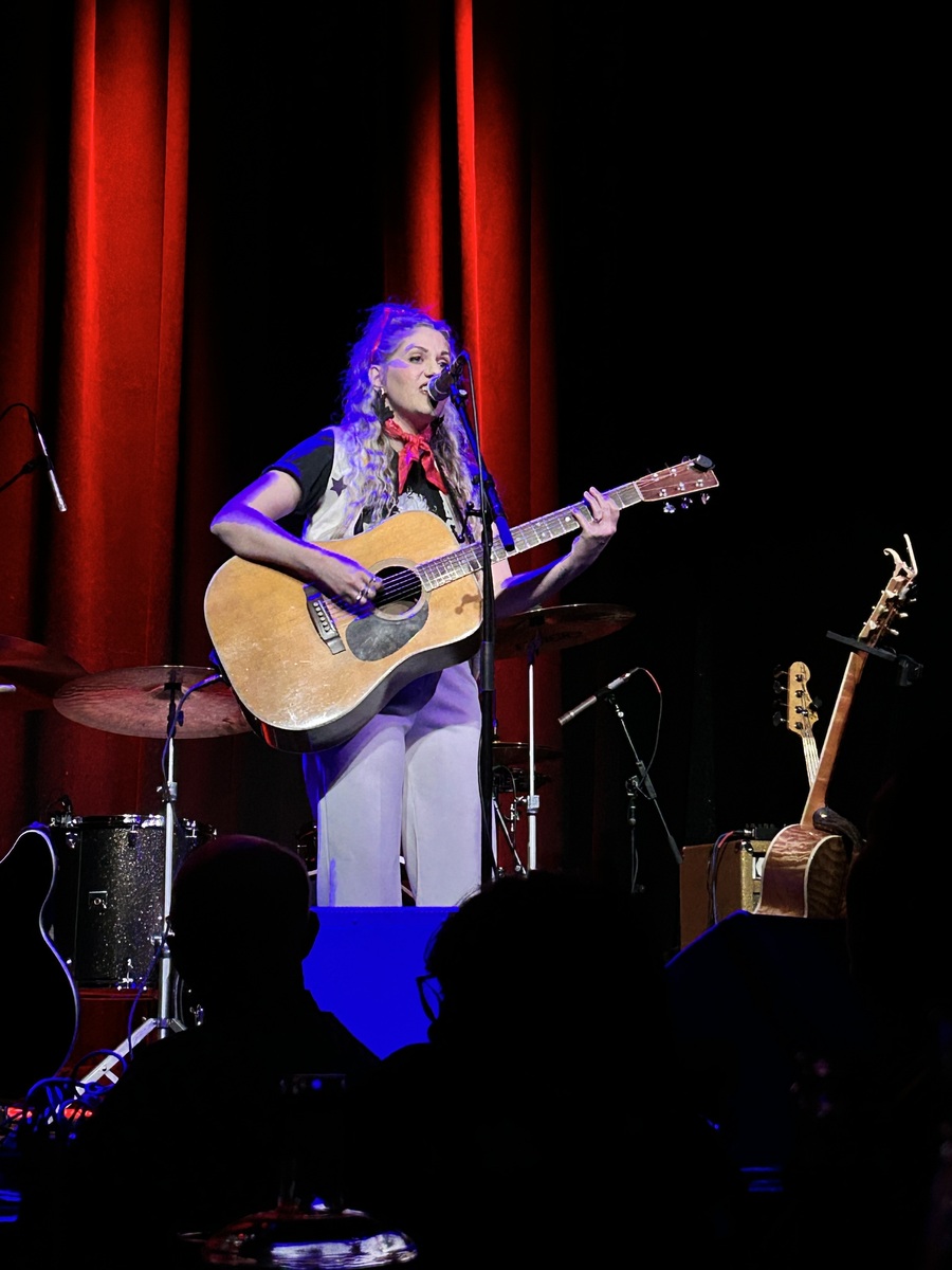 Suzie Chism Concert & Tour History | Concert Archives