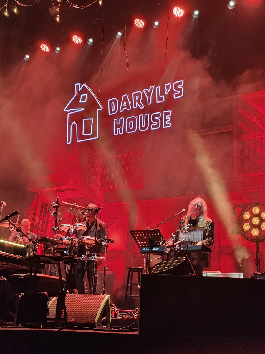 Daryl Hall Concert & Tour History (Updated for 2025) | Concert Archives
