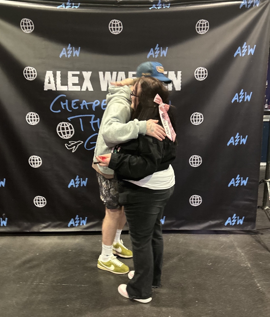 Alex Warren Concert & Tour History (Updated for 2025) | Concert Archives