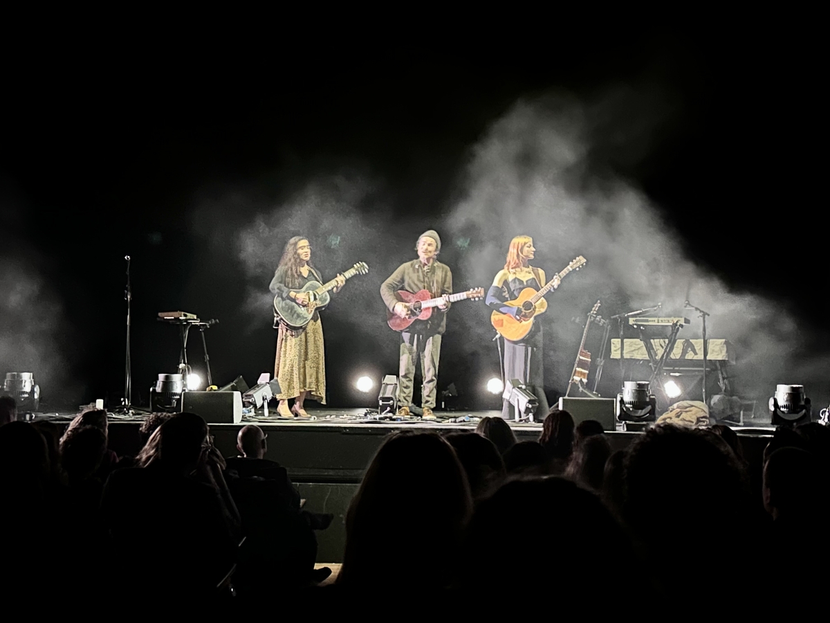 Mar 22, 2023: Damien Rice / Silvia Pérez Cruz at Royal Theatre Carré ...