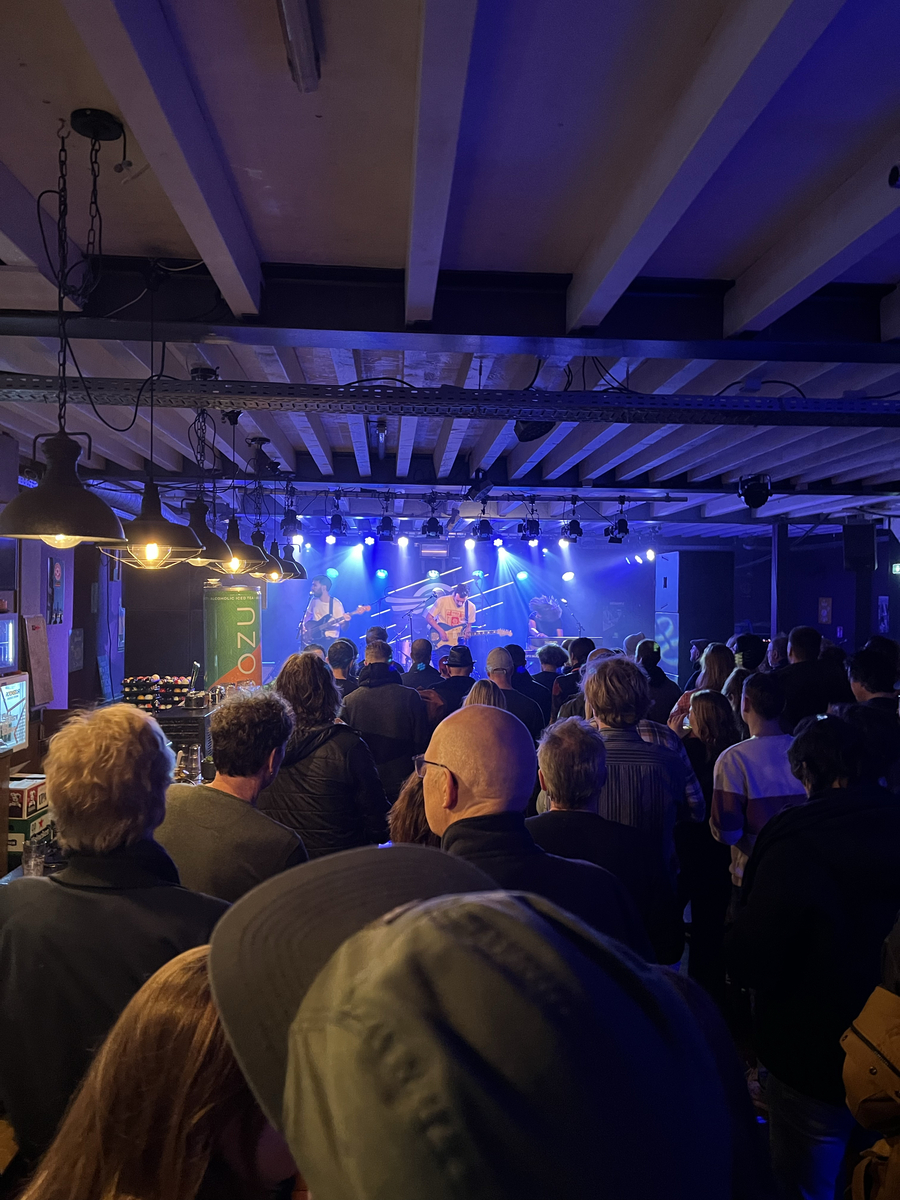 Elmiene Concert & Tour History (Updated for 2025) | Concert Archives