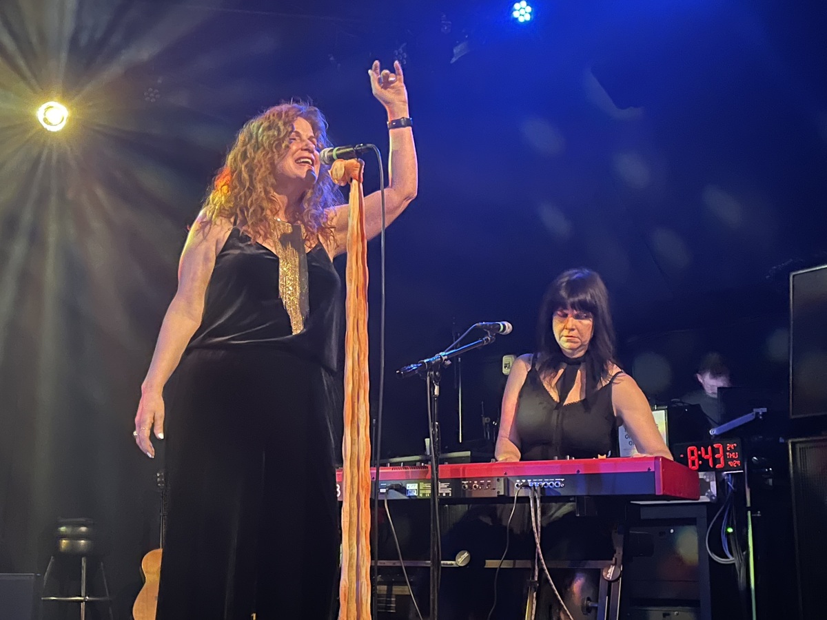 Wild Rumours: A Fleetwood Mac Experience's 2025 Concert Photos ...