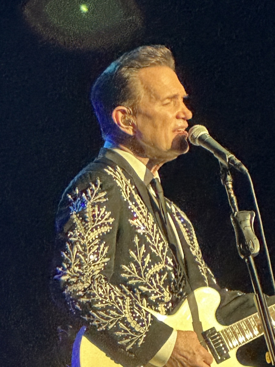 Chris Isaak's 2025 Concert & Tour History | Concert Archives