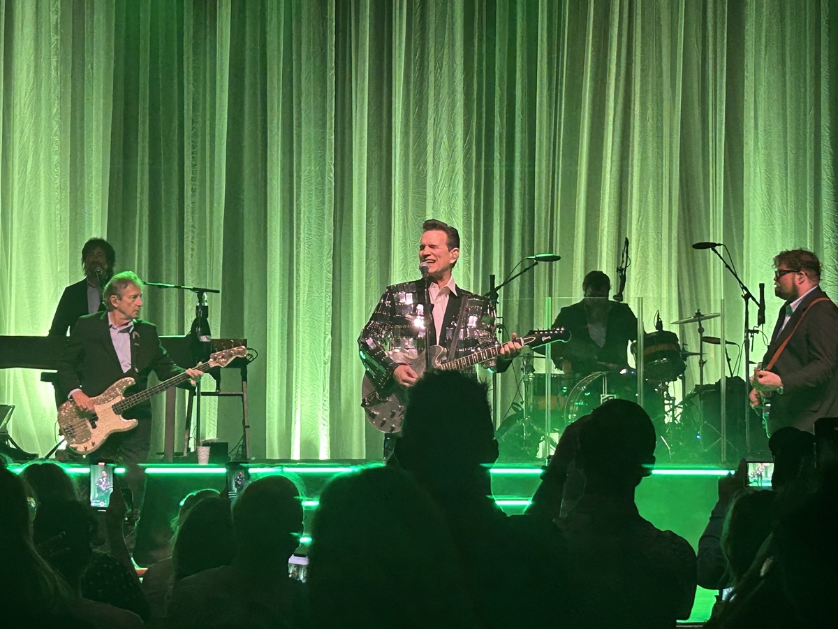 Chris Isaak's 2025 Concert & Tour History | Concert Archives