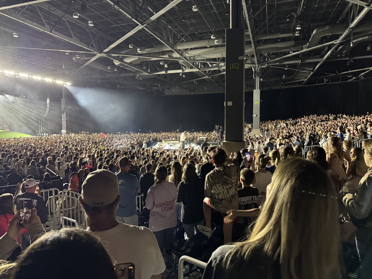 Forrest Frank Concert Photos | Concert Archives