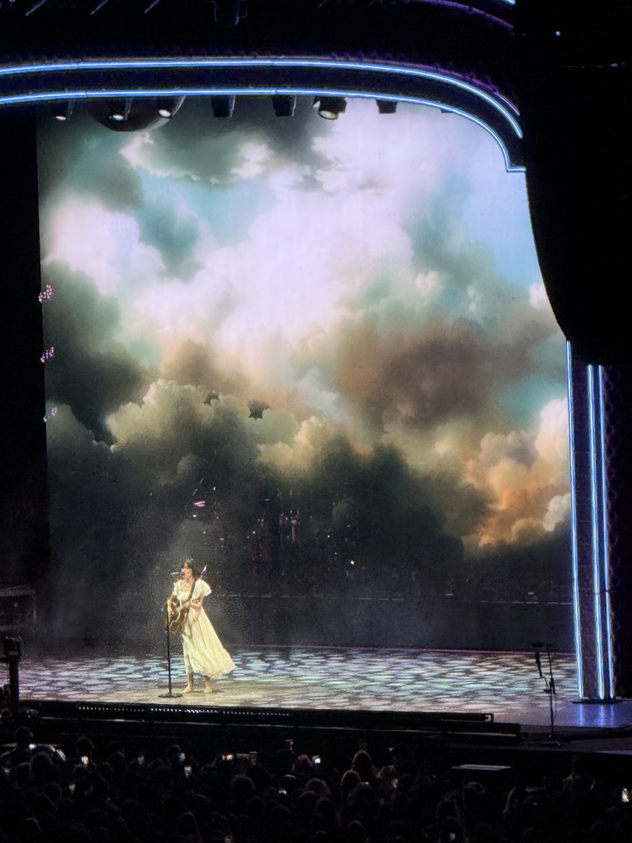 May 12, 2025: Halsey / Del Water Gap / The Warning at Talking Stick ...