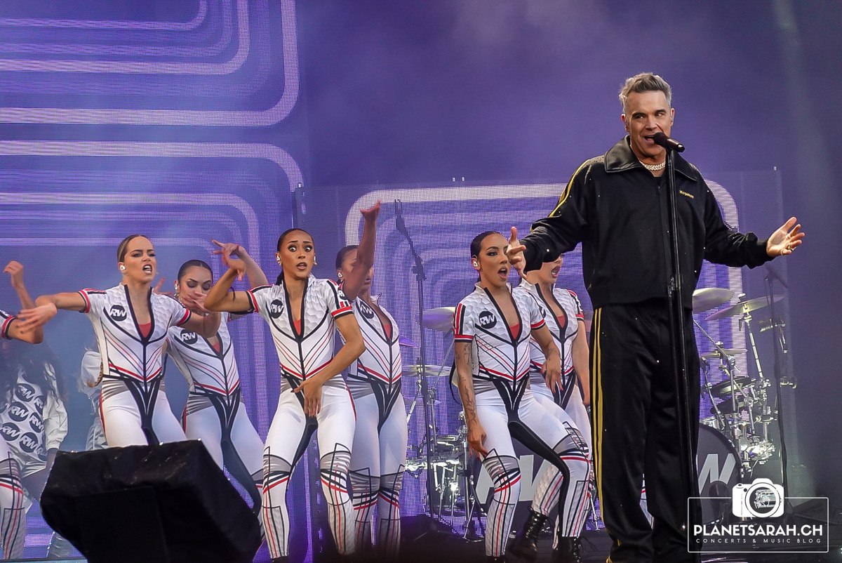 May 31, 2025: Robbie Williams / Rag'n'Bone Man / The Lottery Winners at Scottish Gas Murrayfield ...