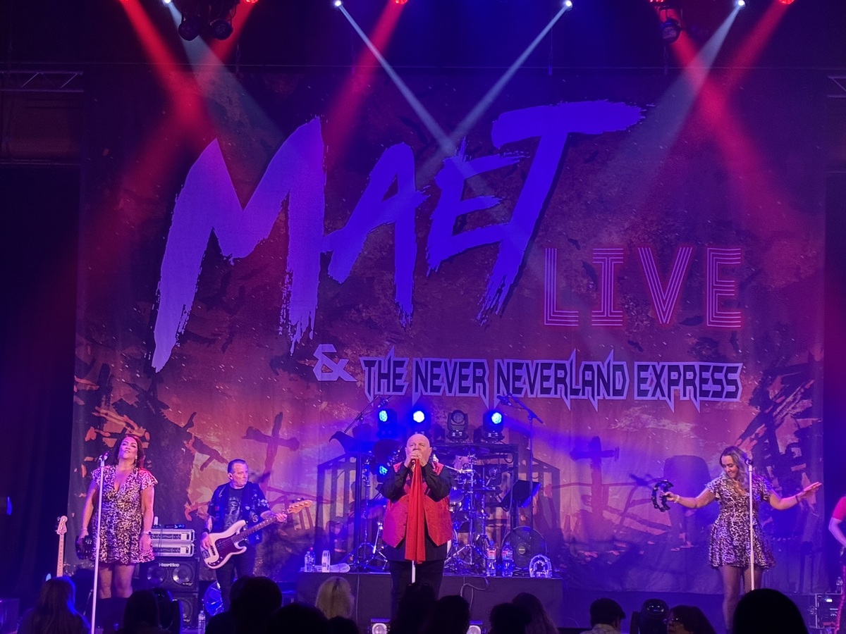 Maet Live and the Never Neverland Express Concert & Tour History ...