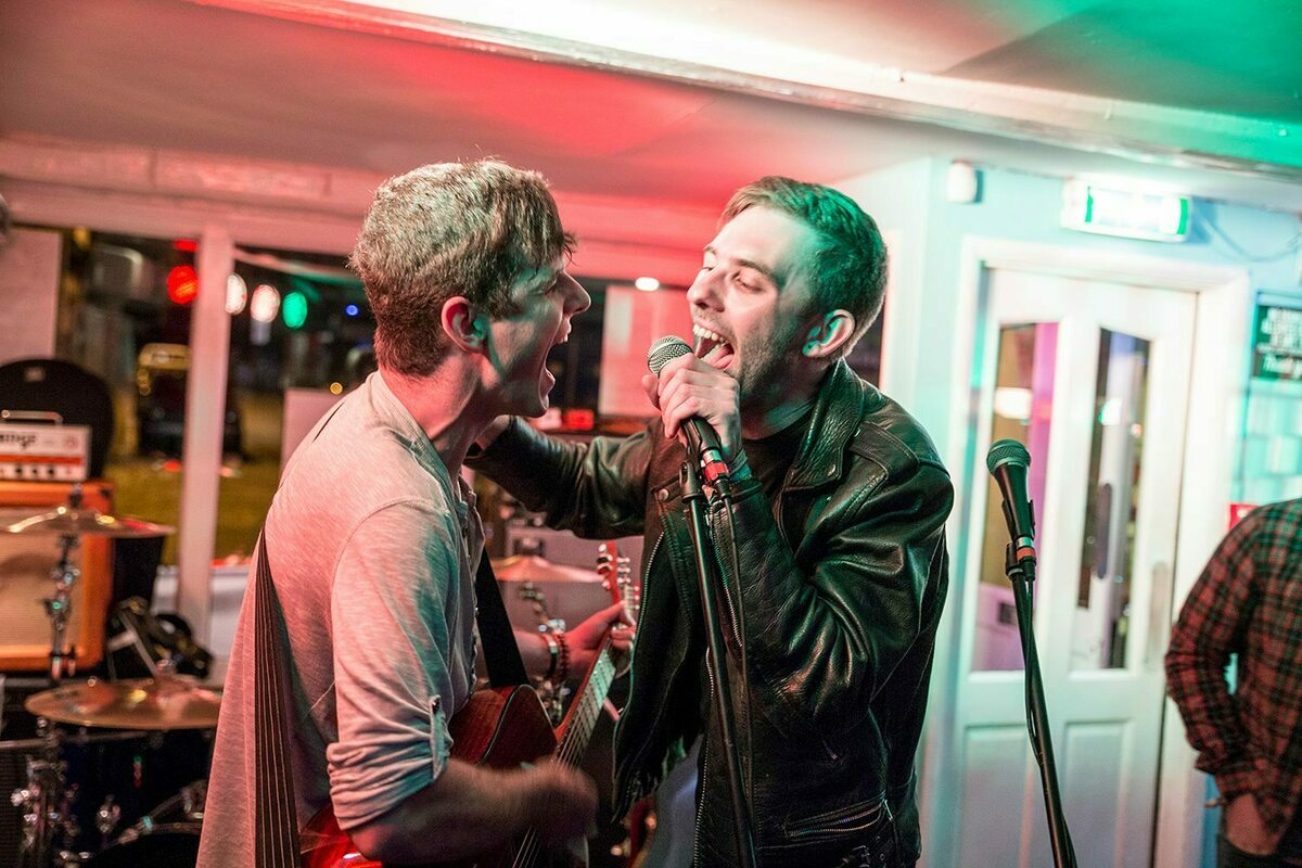 Aug 14, 2014: Dingus Khan / La Muerte / Jonathan Marriott at V Bar ...