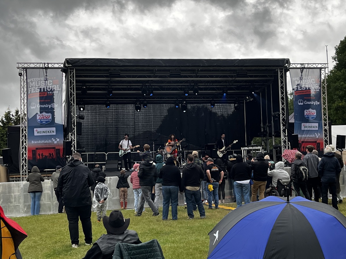 Brooke Law's 2025 Concert Photos | Concert Archives