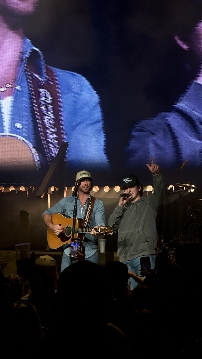 Ella Langley Concert Photos | Concert Archives