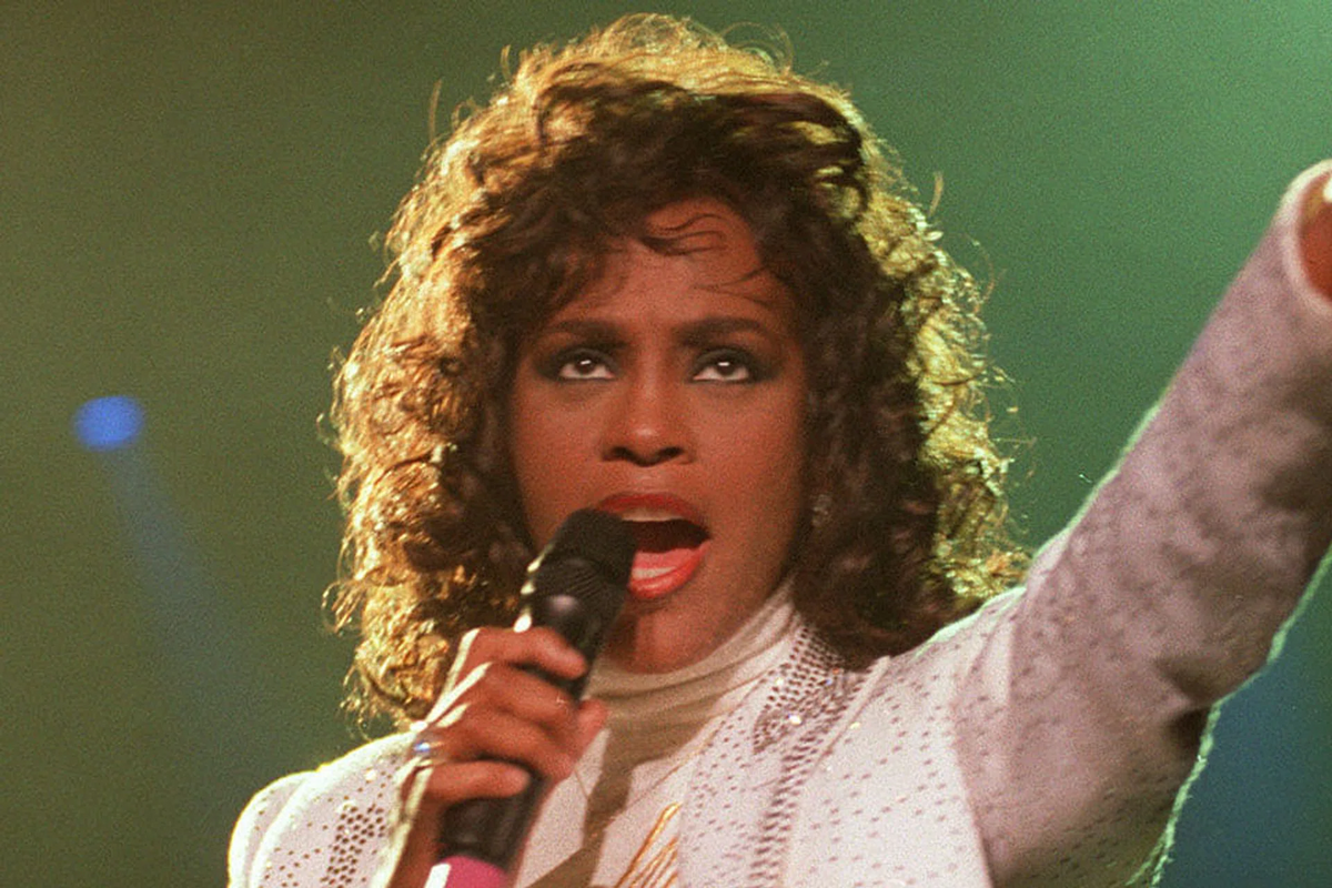 Whitney Houston Concert & Tour History | Concert Archives