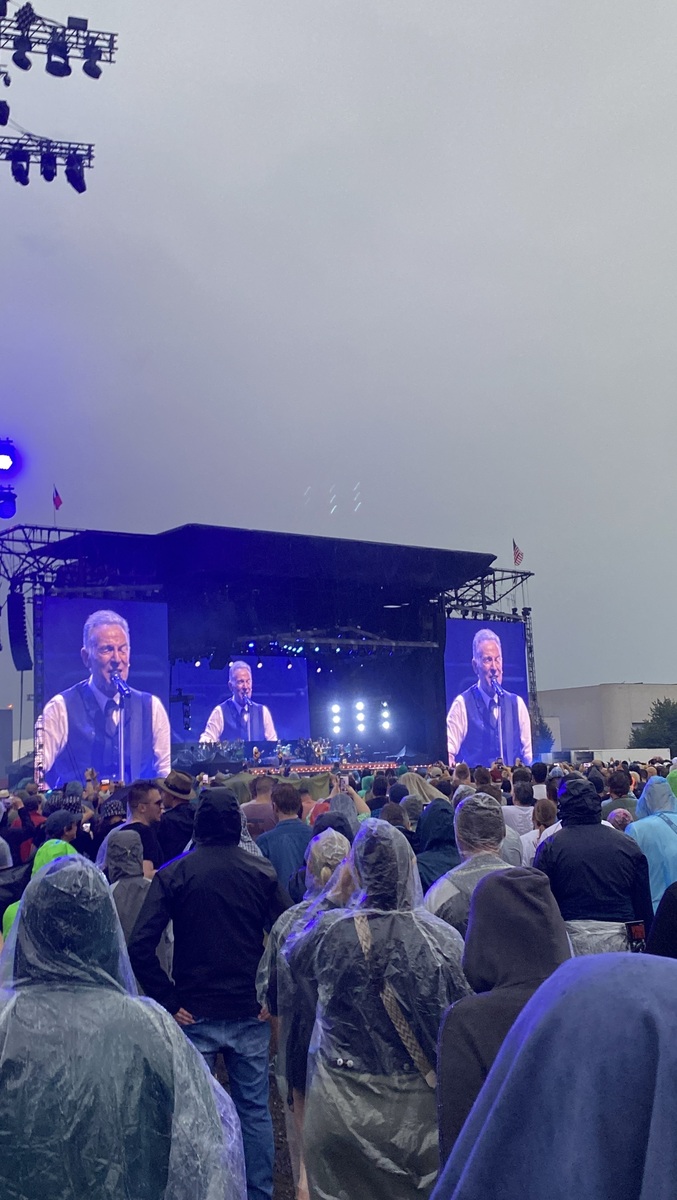 Jun 15, 2025: Bruce Springsteen & The E Street Band at Letiště Letňany ...