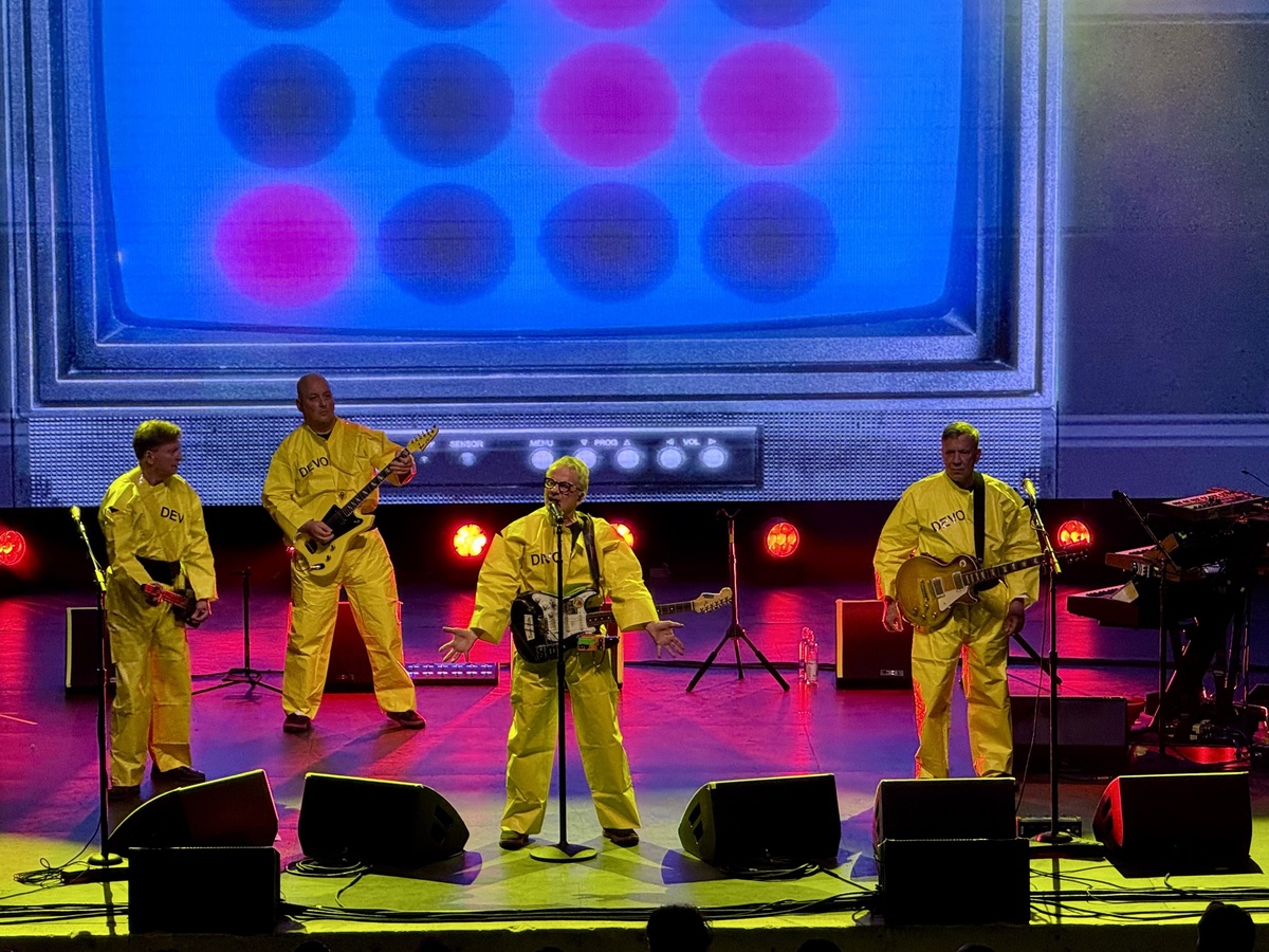 Jun 20, 2025: Devo at KEMBA Live! Columbus, Ohio, United States ...