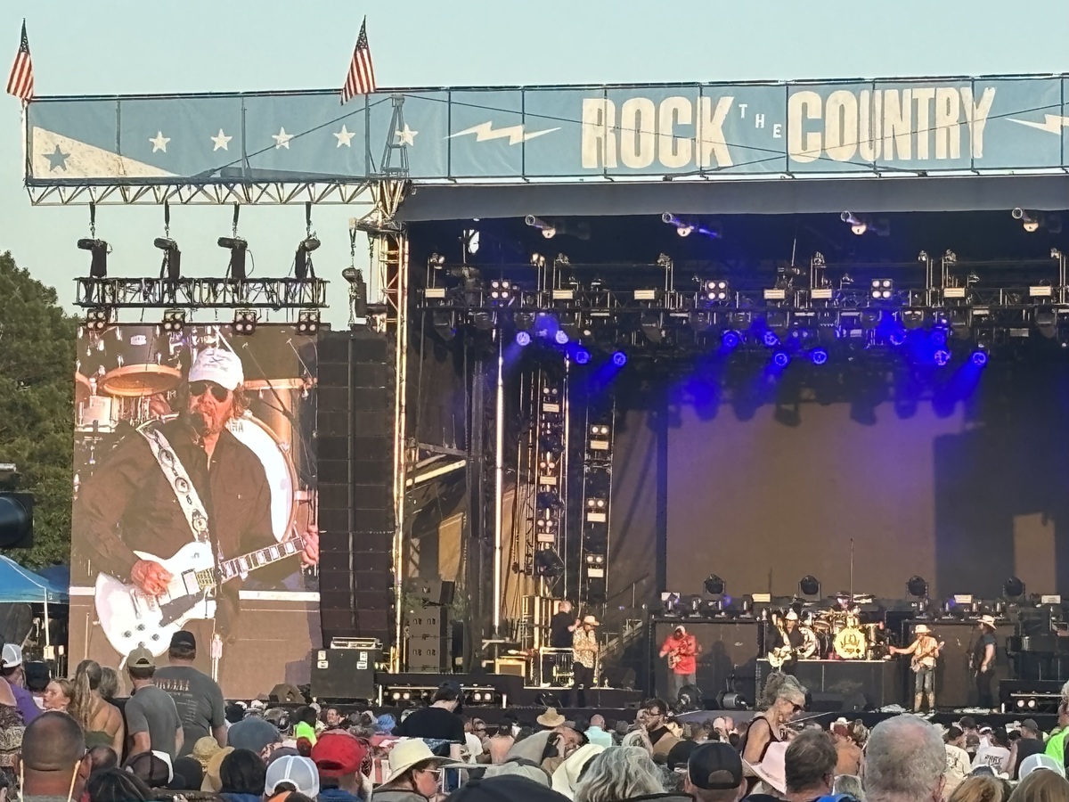 Gavin Adcock Concert & Tour History (Updated for 2025) | Concert Archives