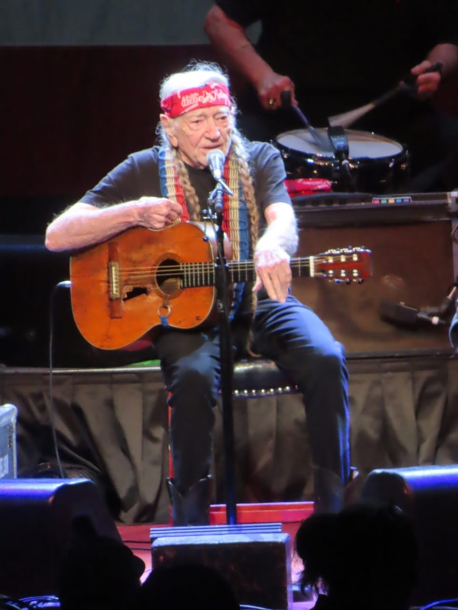 Jun 22, 2025: Willie Nelson / Bob Dylan / Nathaniel Rateliff & the Night Sweats / Trampled by ...