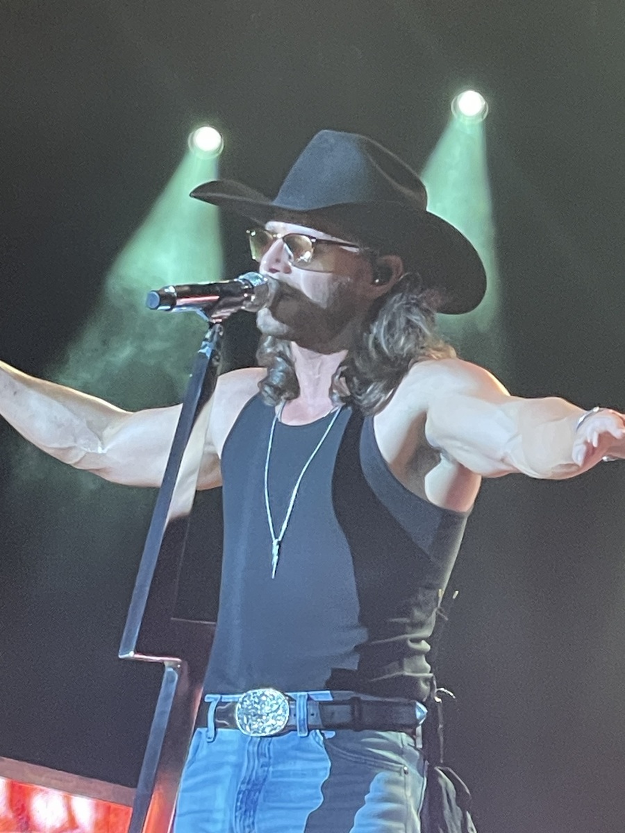 Warren Zeiders Concert & Tour History (Updated for 2025 - 2026 ...