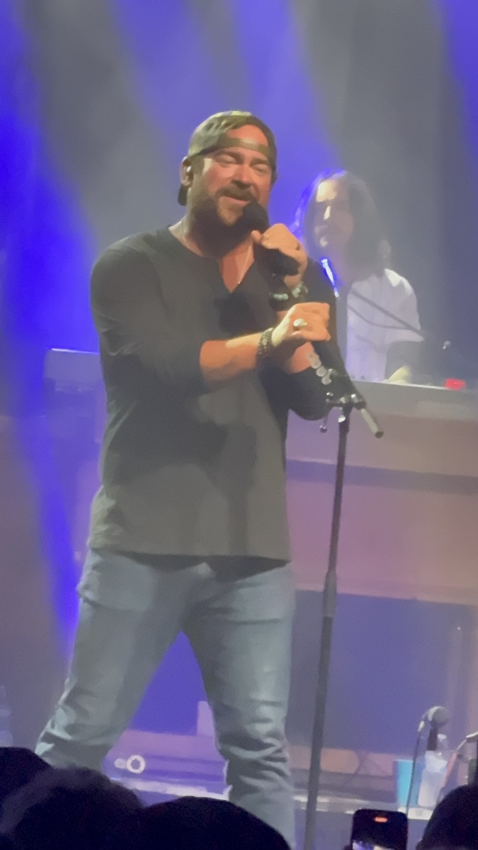 Lee Brice Concert & Tour History (Updated for 2025) | Concert Archives