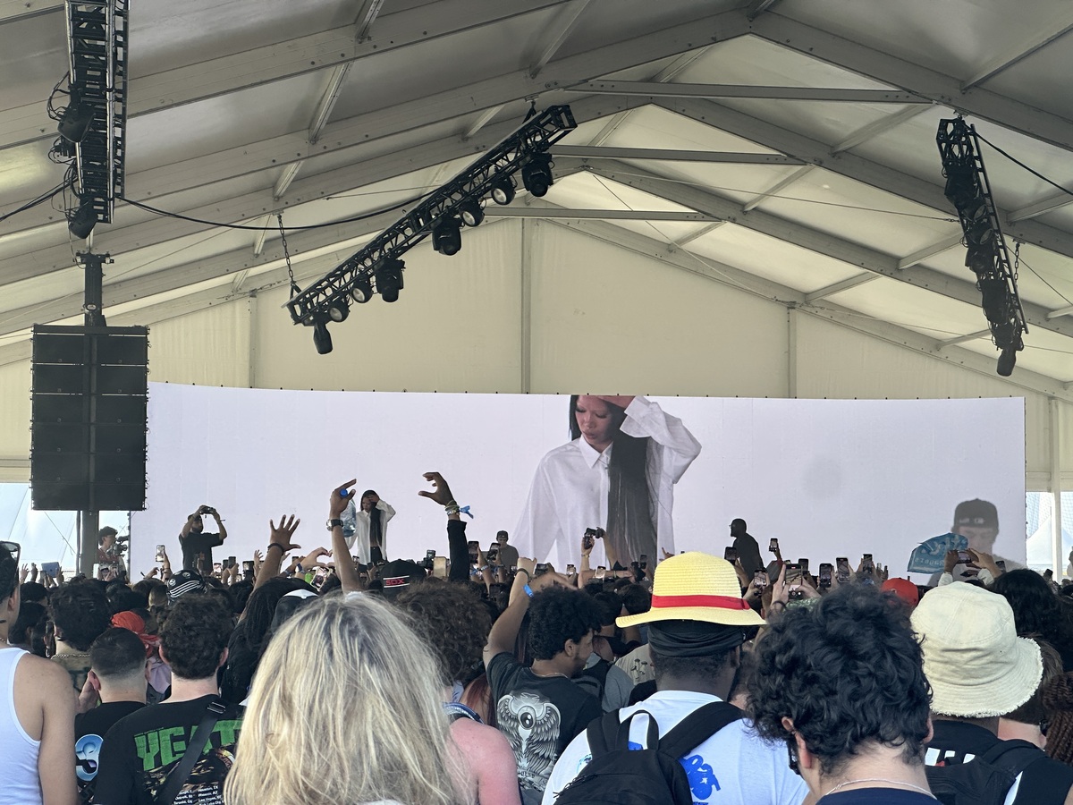 Che Concert Photos | Concert Archives