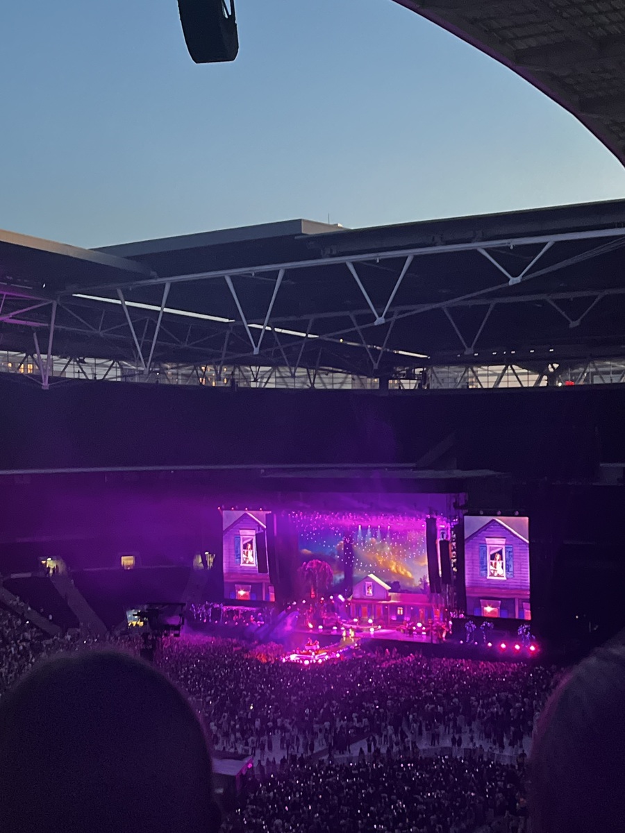 Jul 03, 2025: Lana Del Rey / Addison Rae at Wembley Stadium London ...