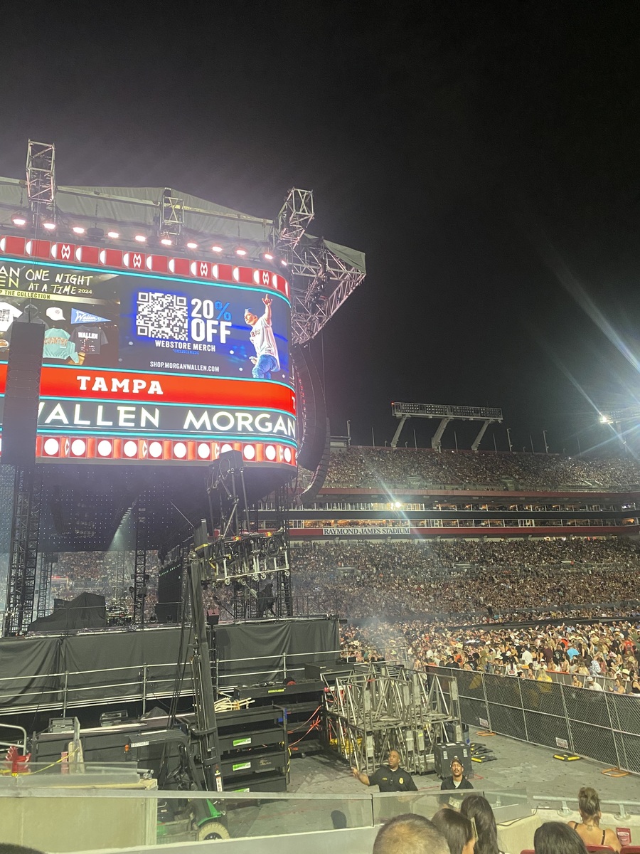 Cole Swindell Concert & Tour History (Updated for 2025 - 2026 ...