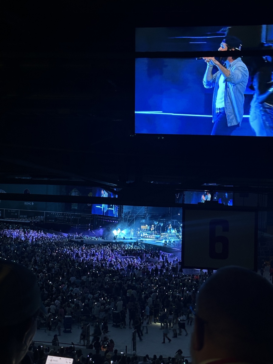 Jul 19, 2025: Thomas Rhett / Teddy Swims / Tucker Wetmore / The ...