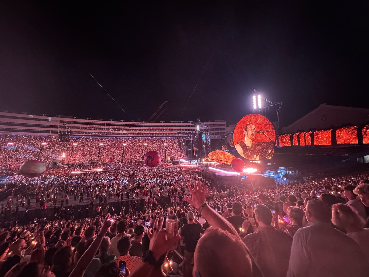Jul 19, 2025: Coldplay / Ayra Starr / Elyanna at Camp Randall Stadium ...