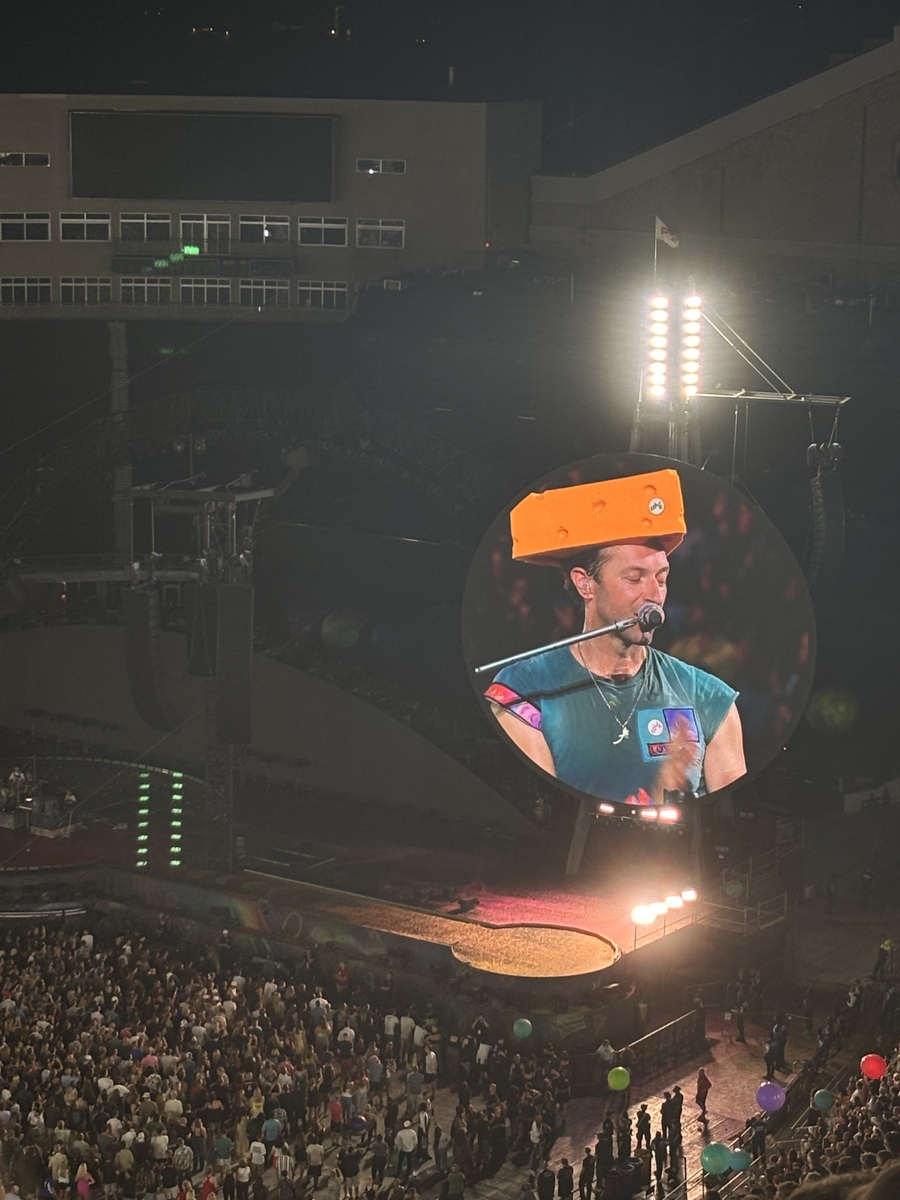 Jul 19, 2025: Coldplay / Ayra Starr / Elyanna at Camp Randall Stadium ...