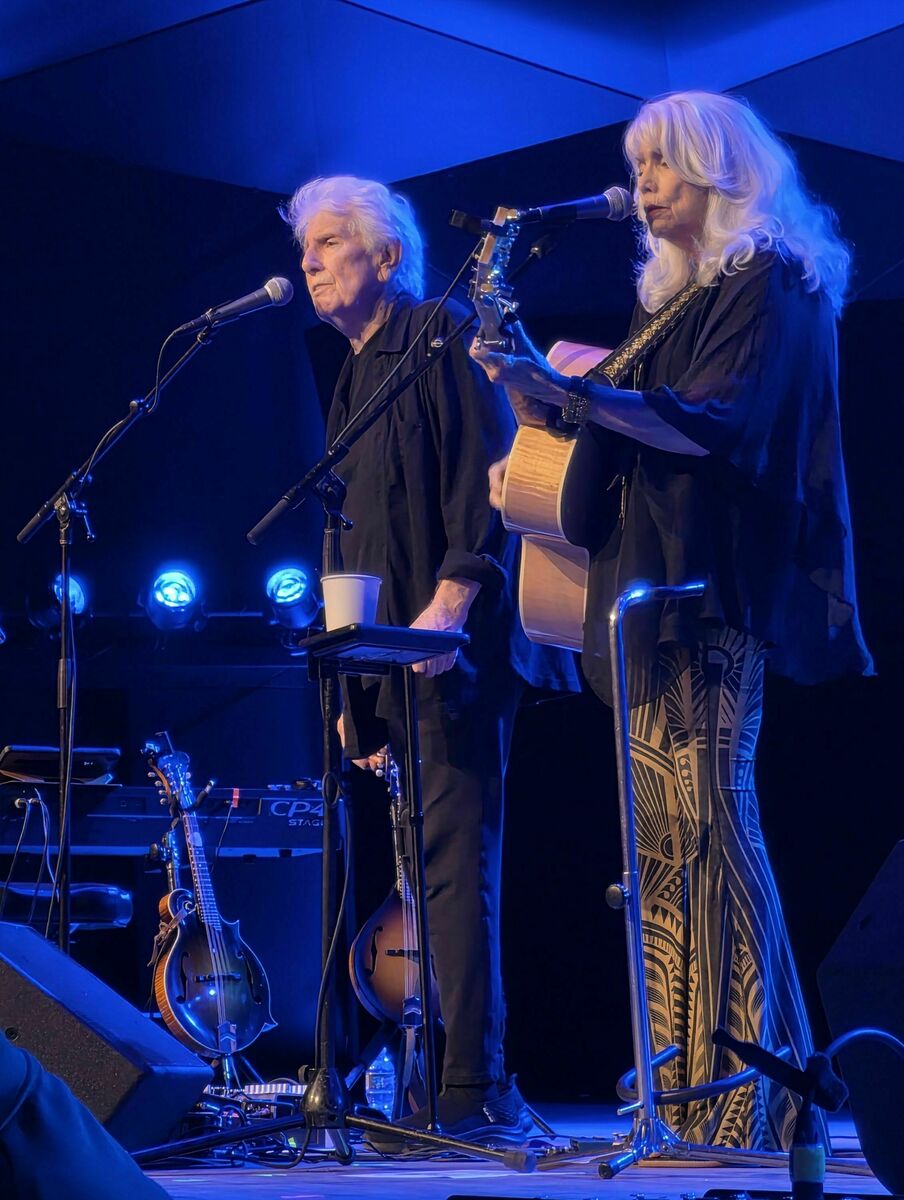 Emmylou Harris Concert & Tour History (Updated for 2025) | Concert Archives