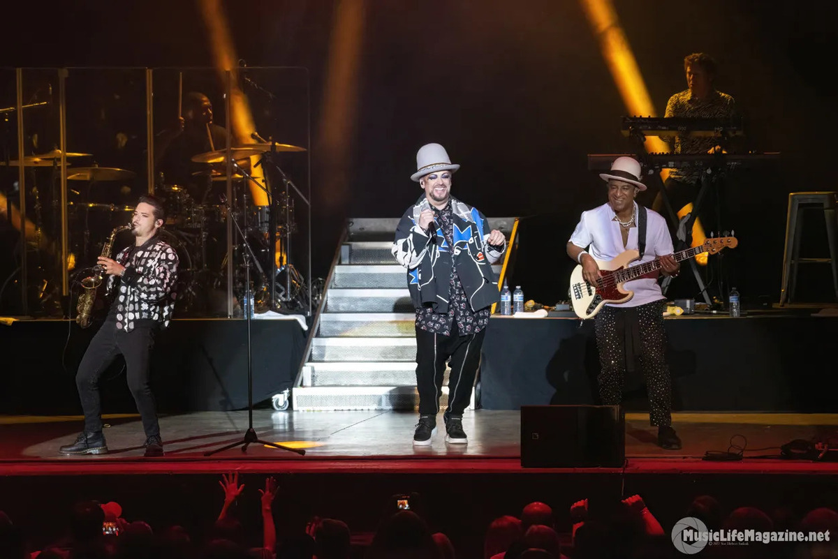 Howard Jones Concert & Tour History (Updated for 2025) | Concert Archives