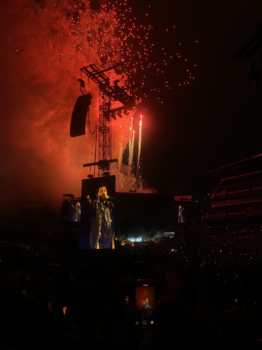 The Weekend: After Hours Til Dawn Tour with Playboi Carti and Mike Dean ...