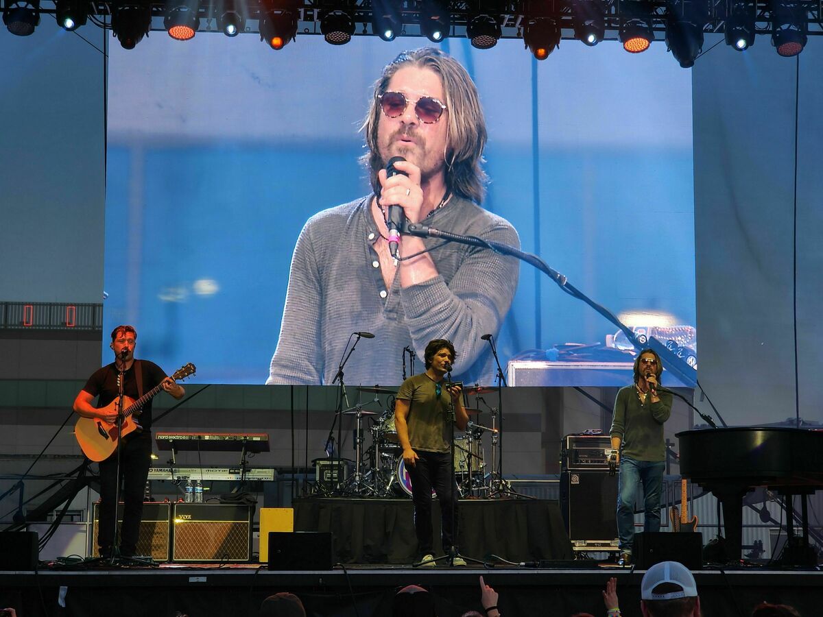 Jul 26, 2025: Plain White T's / Hanson at Mystic Lake Amphitheater ...