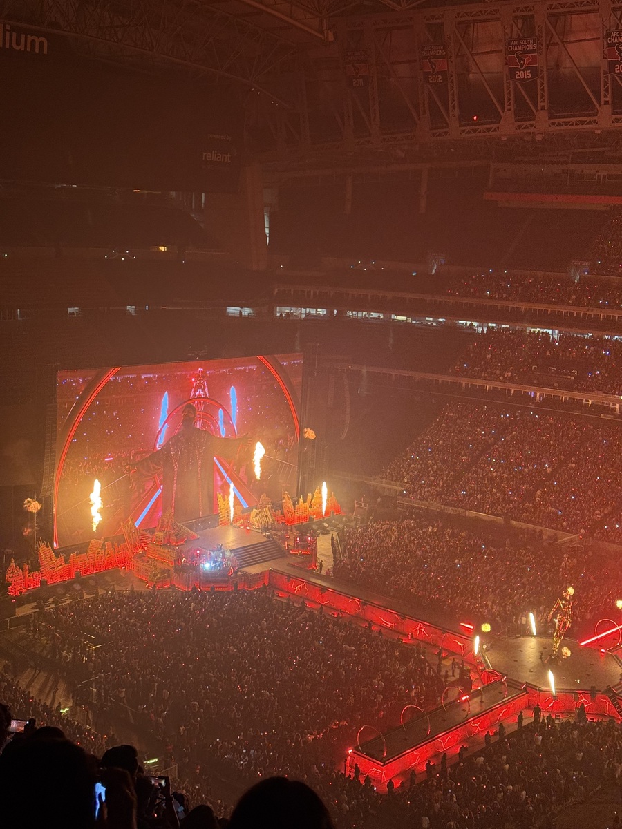 Aug 31, 2025: The Weeknd / Playboi Carti / Mike Dean at NRG Stadium ...