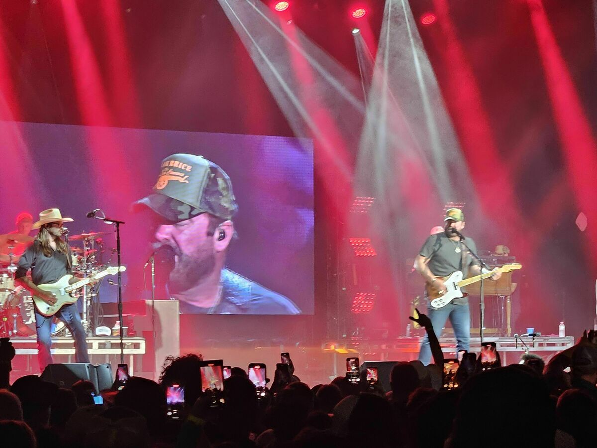 Lee Brice Concert & Tour History (Updated for 2025) | Concert Archives