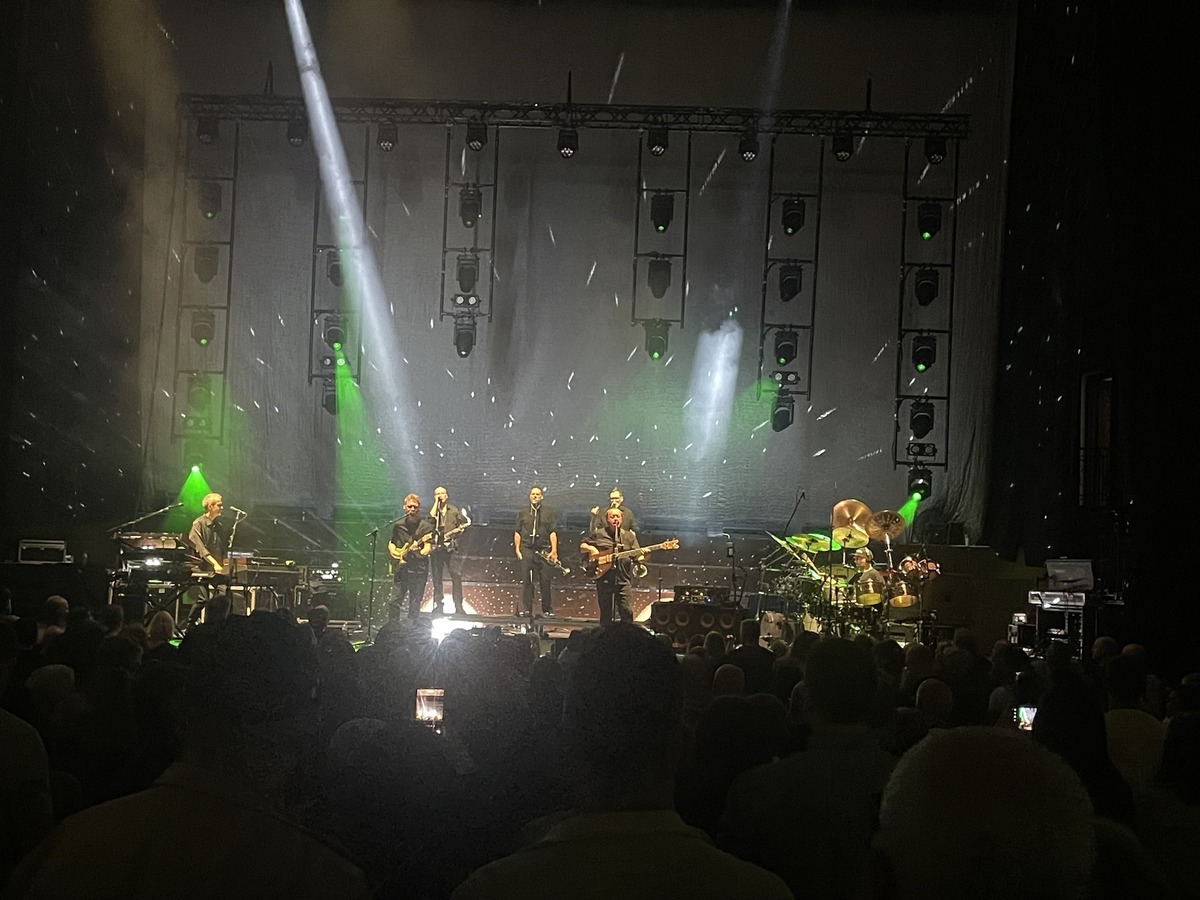 Level 42 Concert & Tour History (Updated for 2025 - 2026) | Concert ...