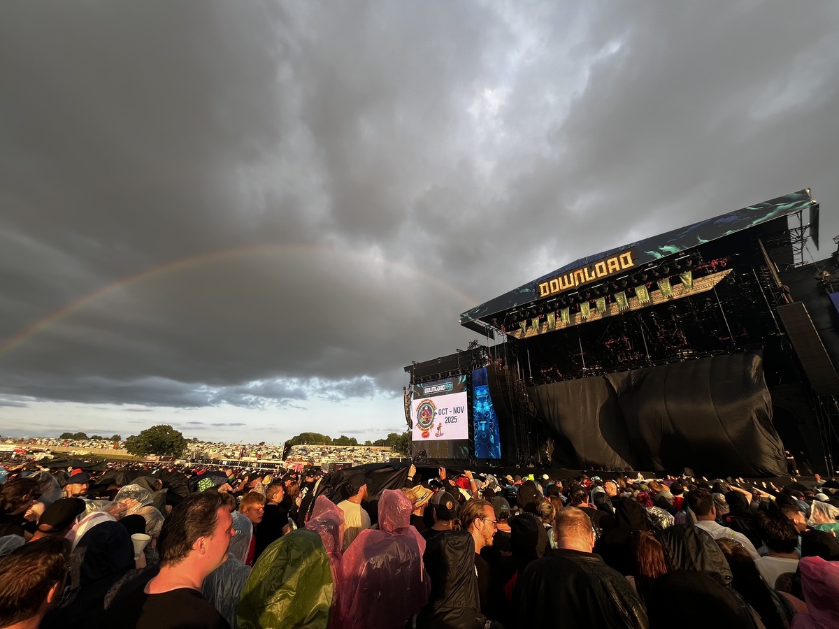 Poppy Concert & Tour History (Updated for 2025) | Concert Archives