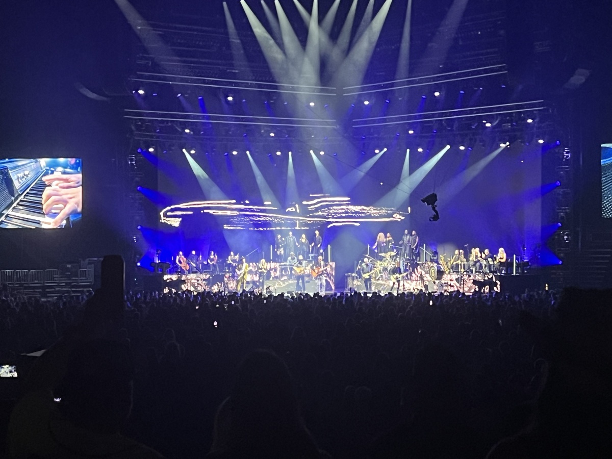 Elle King's 2025 Concert & Tour History | Concert Archives