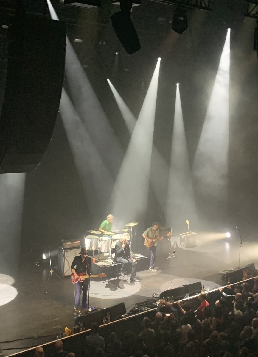 Oct 03, 2025: Claw Boys Claw / The Hook at TivoliVredenburg Utrecht ...