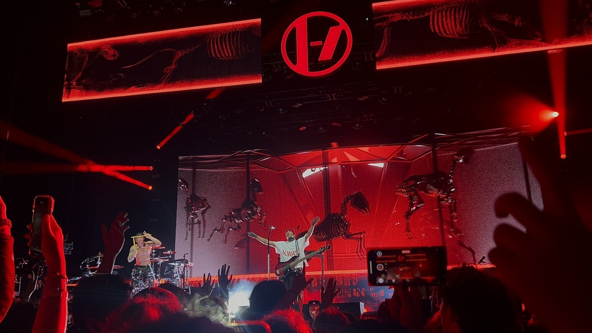 Oct 10, 2025: Twenty One Pilots / Dayglow at iTHINK Financial ...